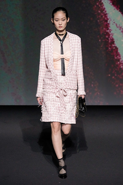 シャネル - 2023年 春夏コレクション｜Fashion｜madame FIGARO.jp（フィガロジャポン）
