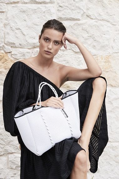 あらゆるシーンにフィットするSTATE OF ESCAPE。｜Fashion｜madameFIGARO.jp（フィガロジャポン）